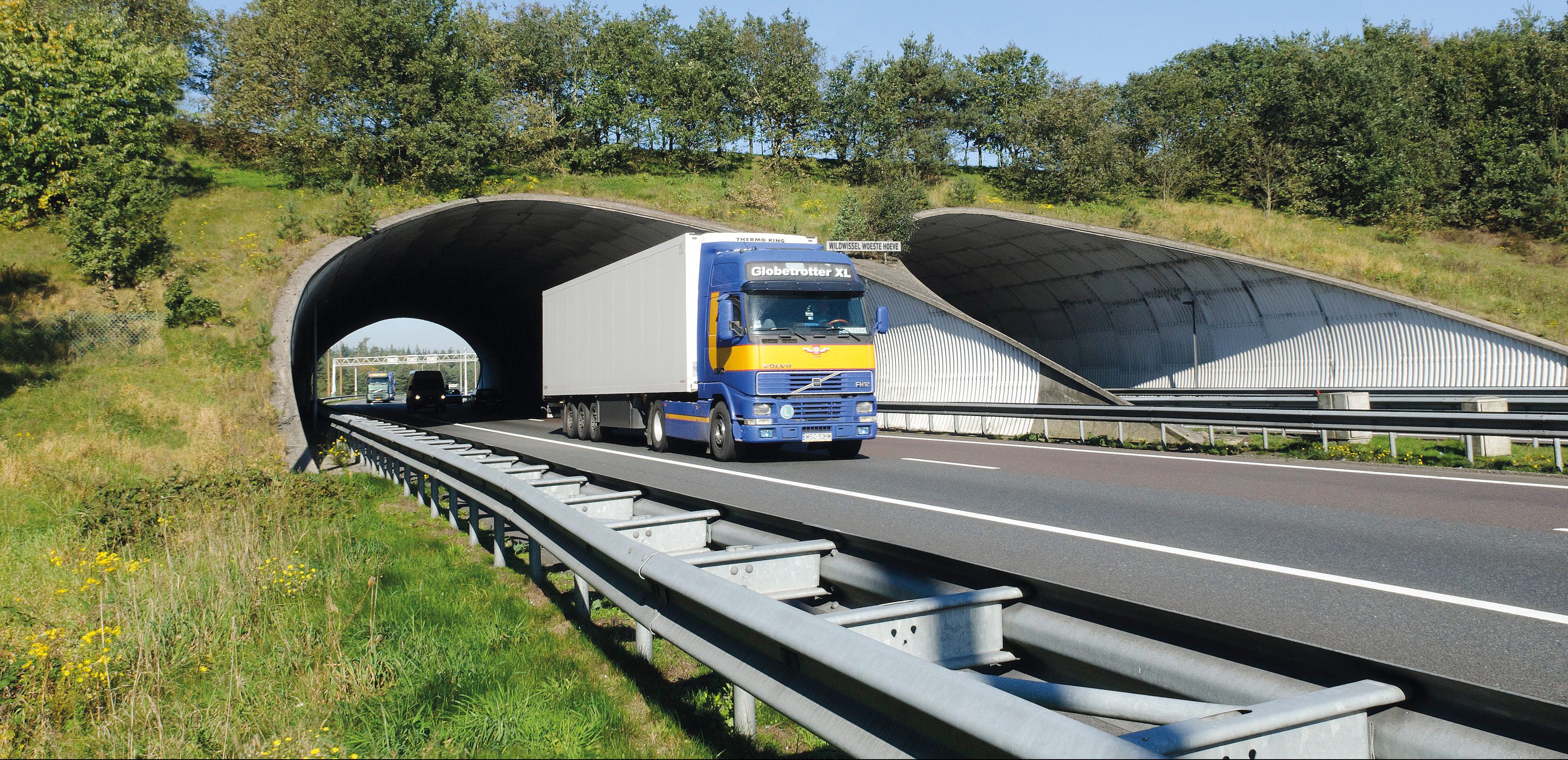Toepassingen Tunnels - Bergschenhoek civiele techniek - Gegolfdstaal